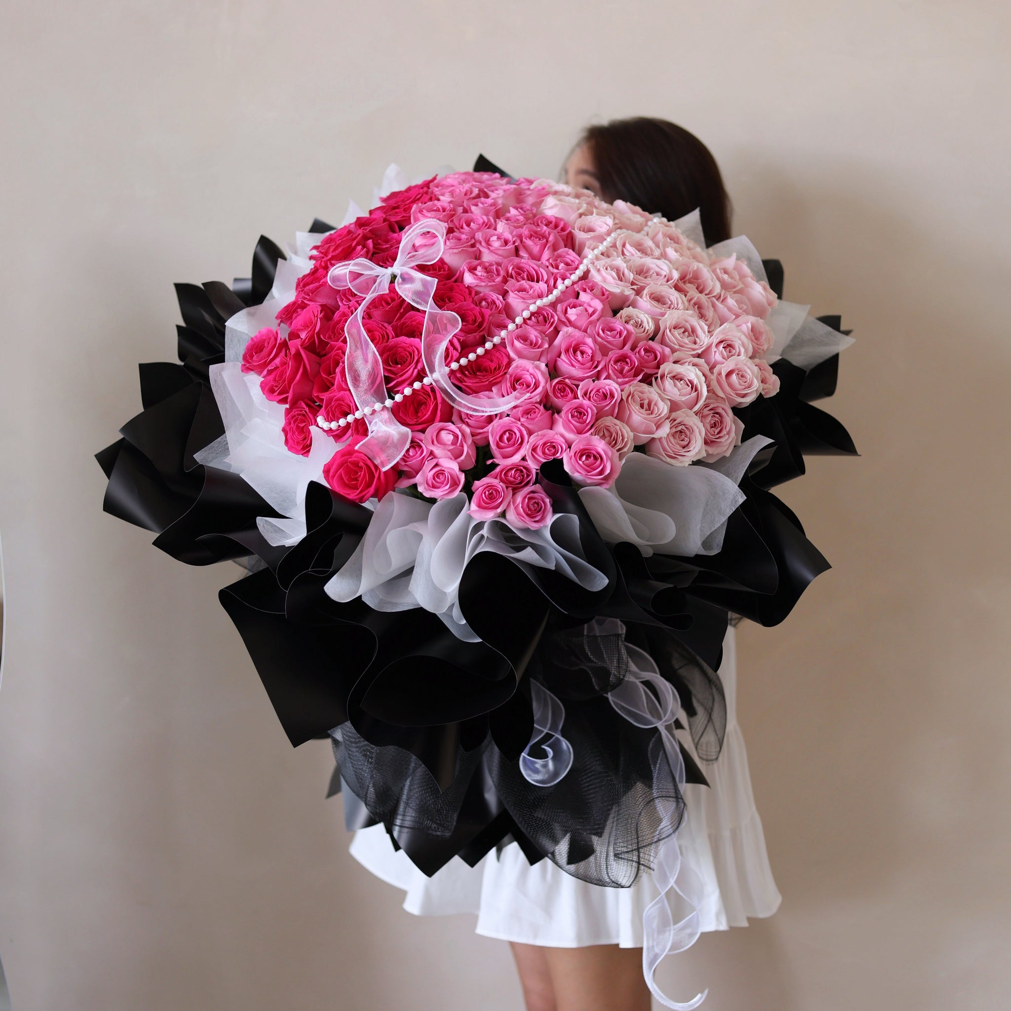 Enchanté Rose | Luxury 100 Roses Bouquet KL
