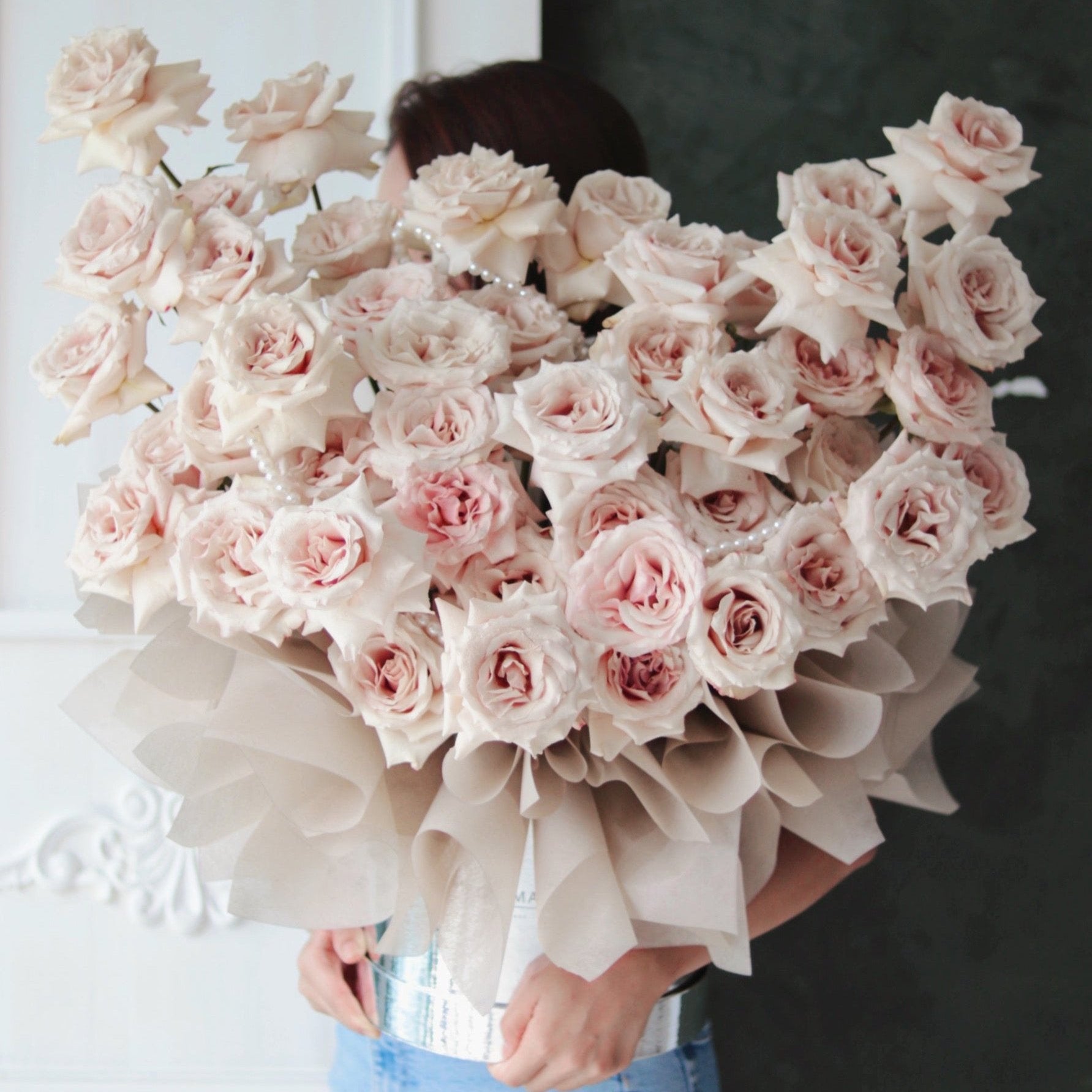 Beau Rosé Bloom Box - 50 Stalks of Quicksand Roses! | KL Florist